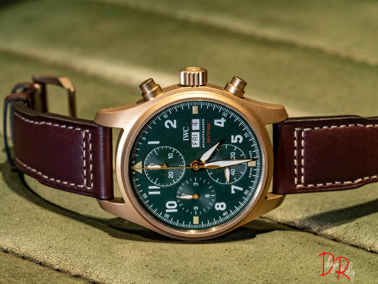 Cronógrafos Spitfire Automáticos de Iwc - Debajo del Reloj