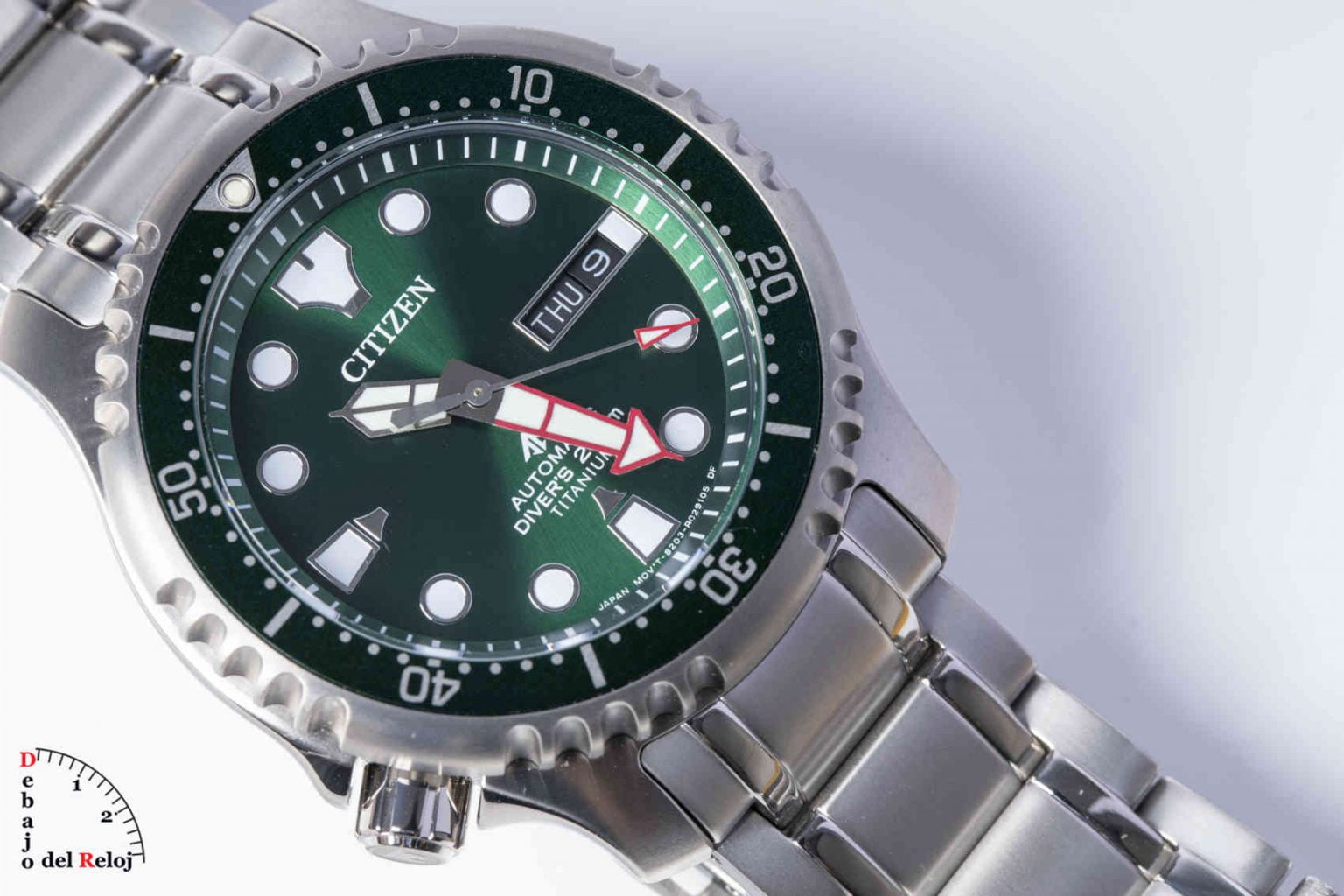 Citizen Promaster Automático Titanio ¡En el Estudio! - Debajo del Reloj