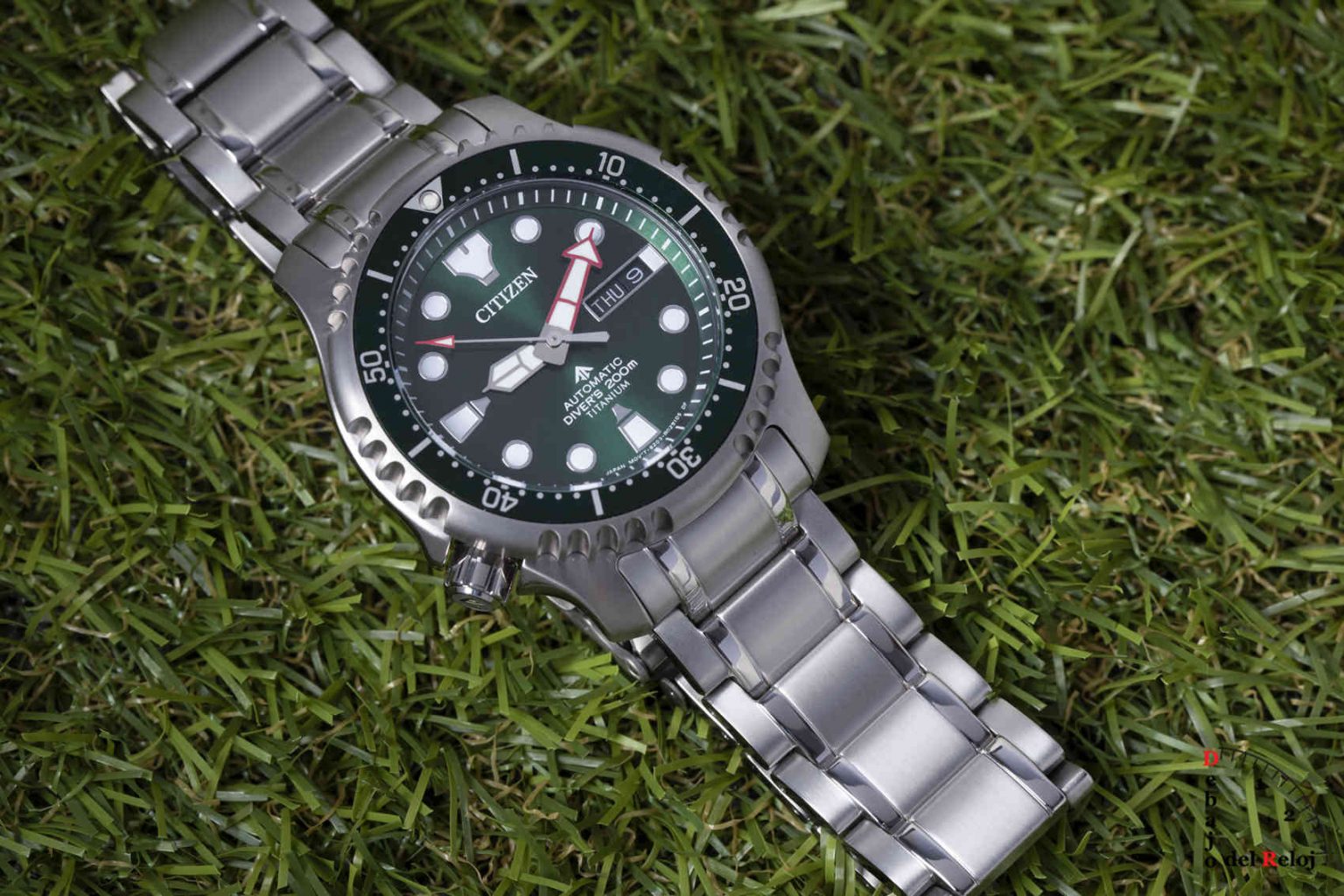 Citizen Promaster Automático Titanio ¡En el Estudio! - Debajo del Reloj