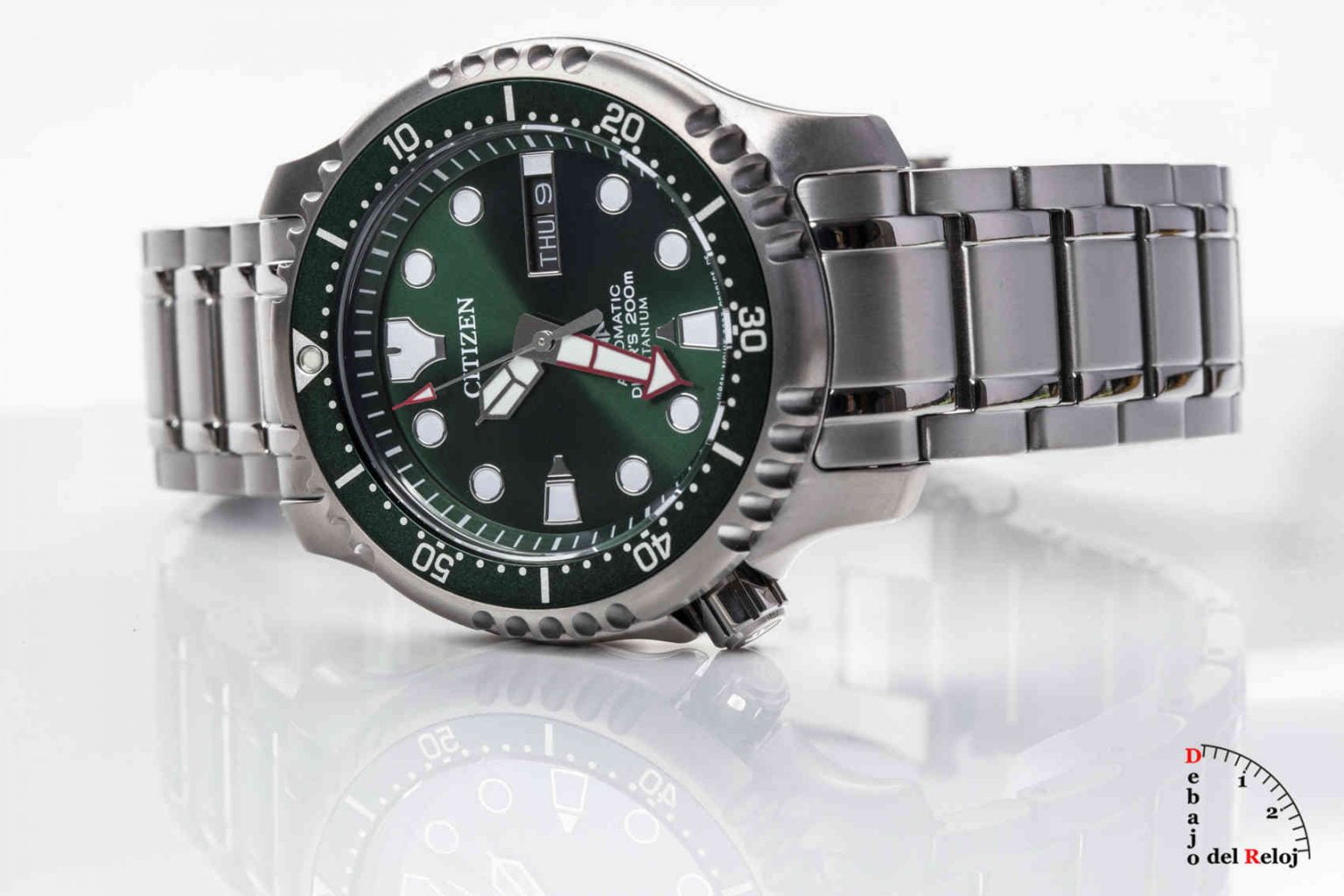 Citizen Promaster Automático Titanio ¡En el Estudio! - Debajo del Reloj